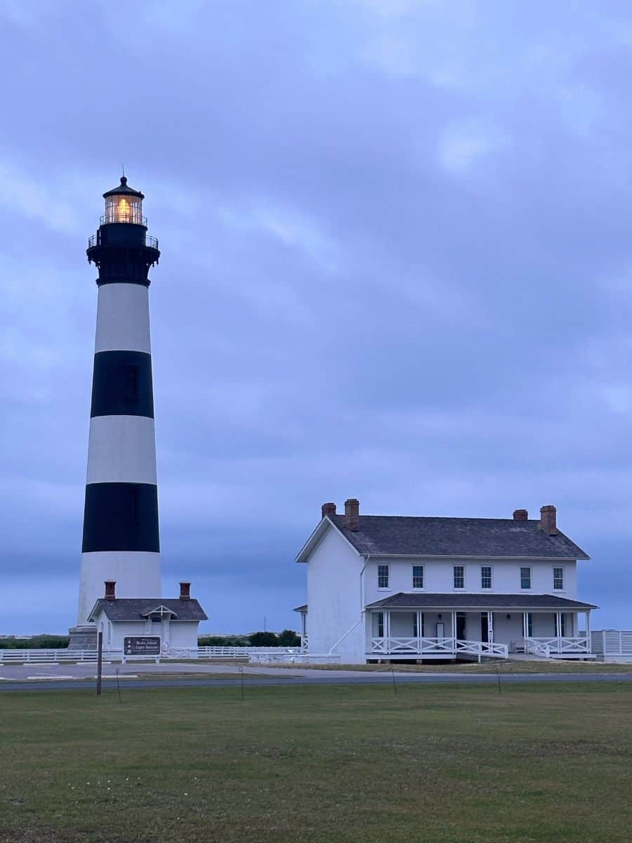 5 Great Lighthouses In The Outer Banks To Visit